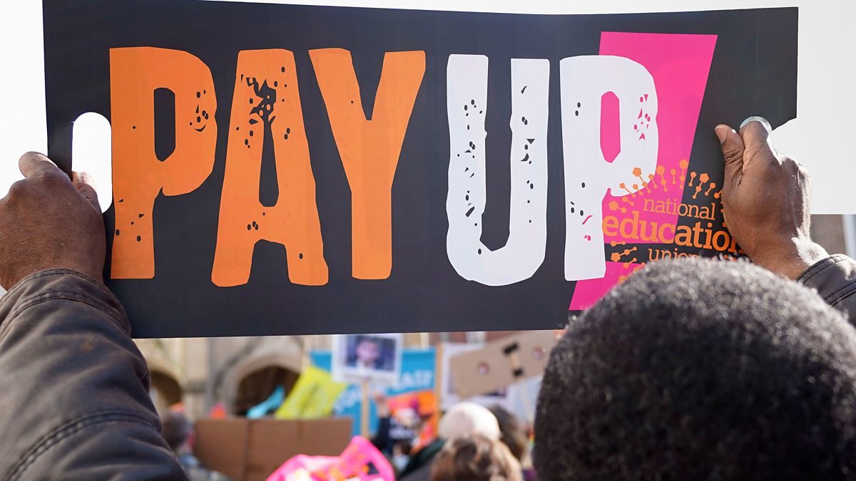 BBC - Today: Millions of public sector workers offered pay rise