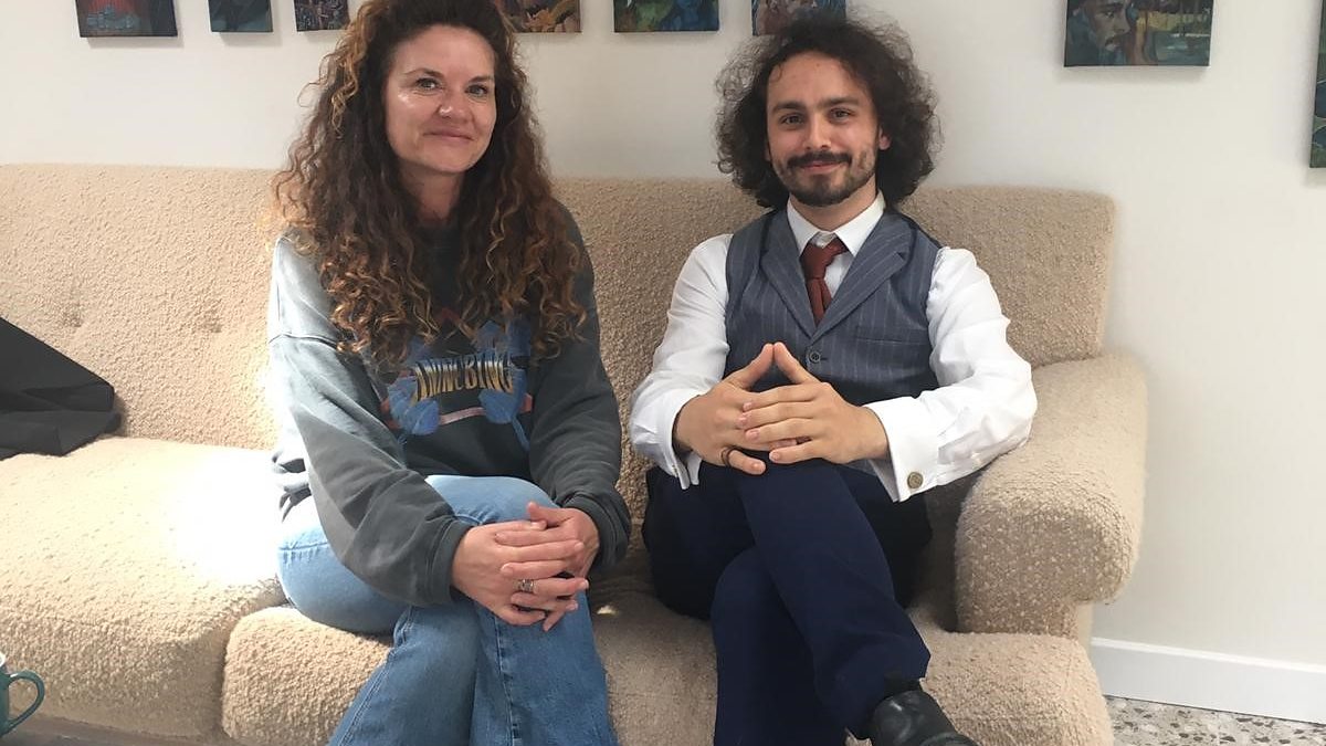 BBC Radio Cymru - Ffion Dafis, Sgwrs gyda'r artist Iwan Lloyd Roberts a ...