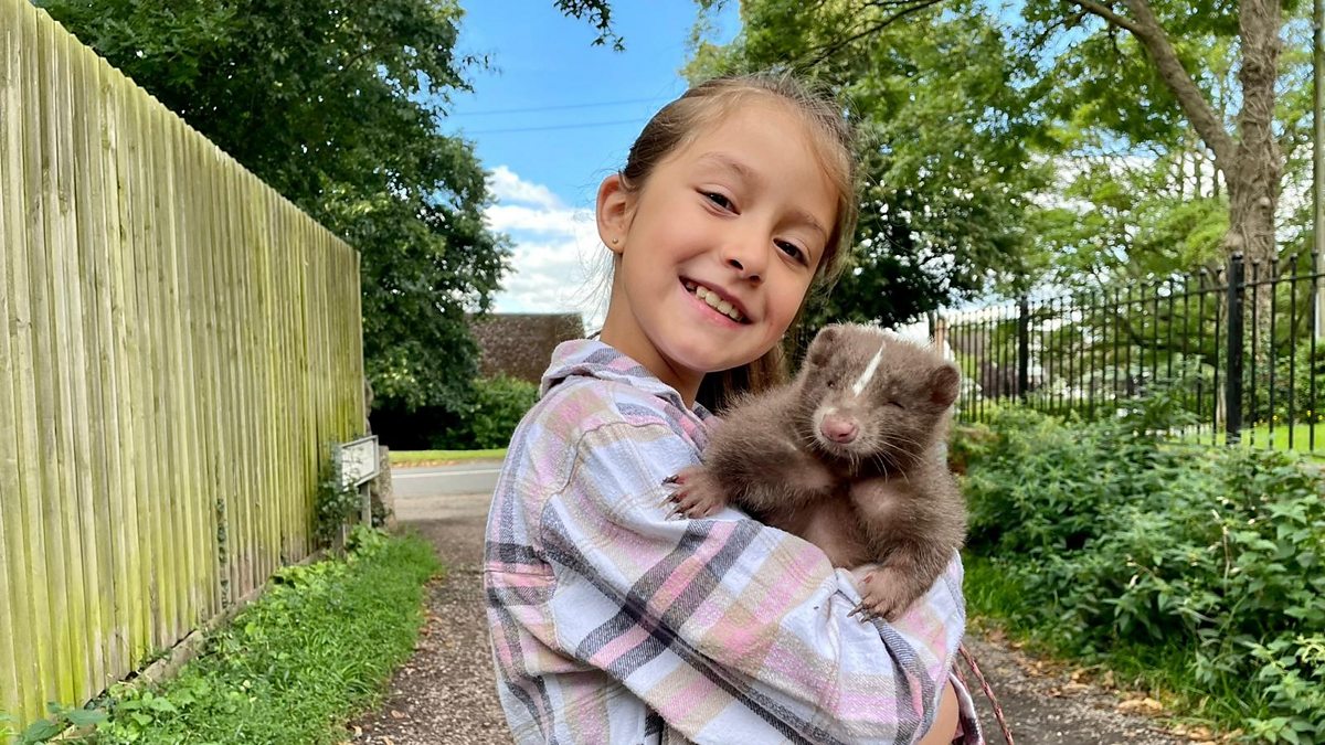 BBC Radio Leicester - Jo Bostock, 04/08/2023, 'They're very snuggly'