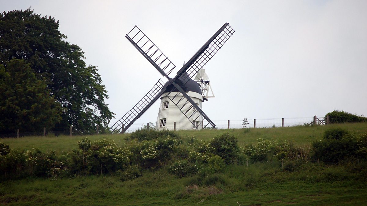 BBC Three Counties Radio - Roberto Perrone, Yasmeen Khan sits in (11/08 ...