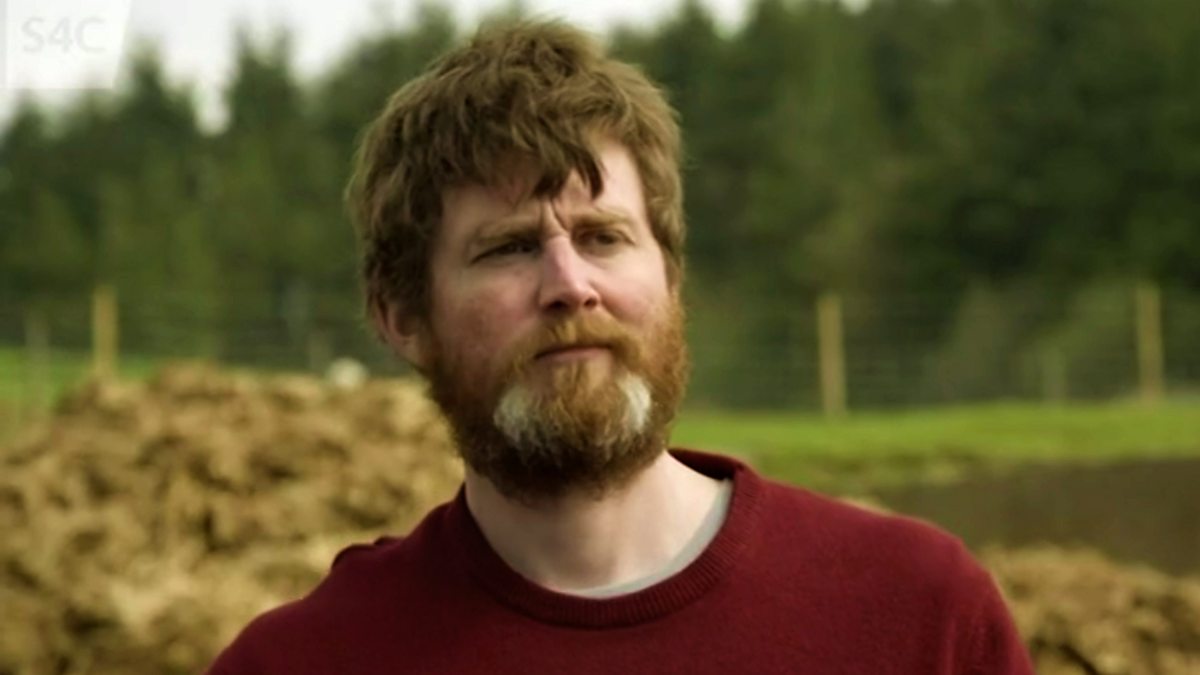 BBC Radio Cymru - Ifan Jones Evans, Yr actor Endaf Eynon Davies yn westai