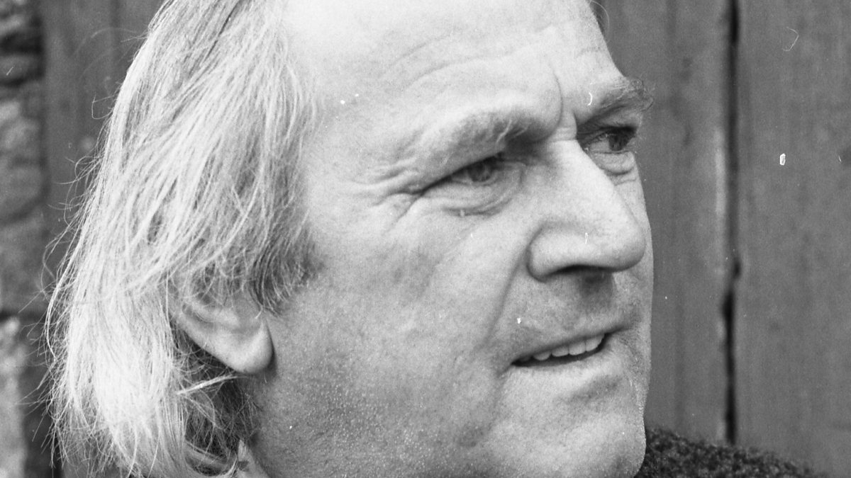 BBC Radio Cymru - Bore Cothi, Archif Hywel Gwynfryn - Dathlu Comedi.