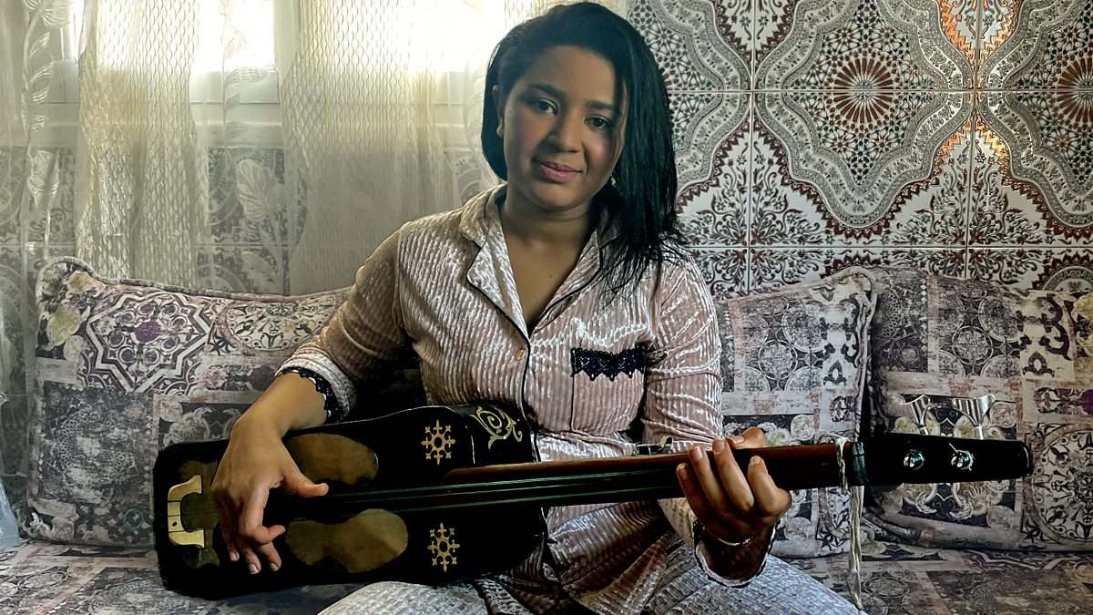 BBC World Service - The Documentary Podcast, Singing Morocco's new identity