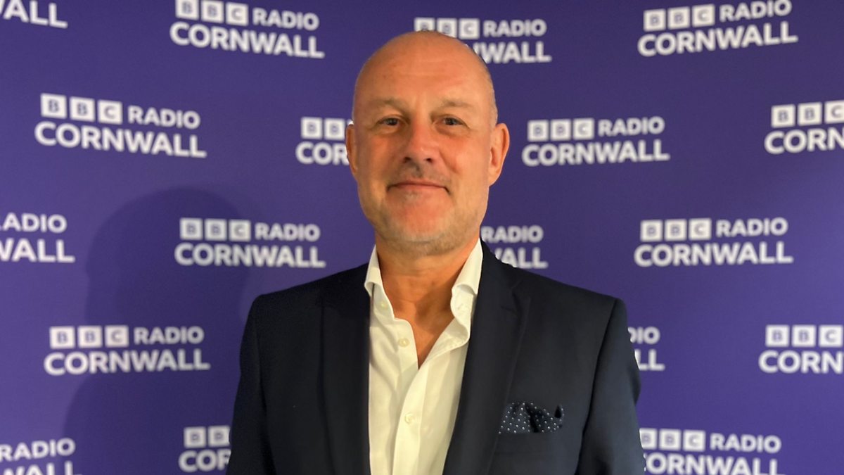 BBC Radio Cornwall - Julie Skentelbery, 29/08/2023, Tony Marshall