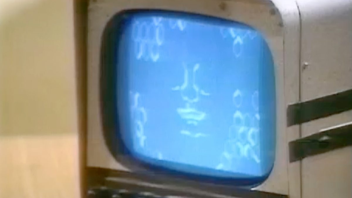 Doctor Who (1963–1996) - Season 8: Terror of the Autons: Episode 4 ...