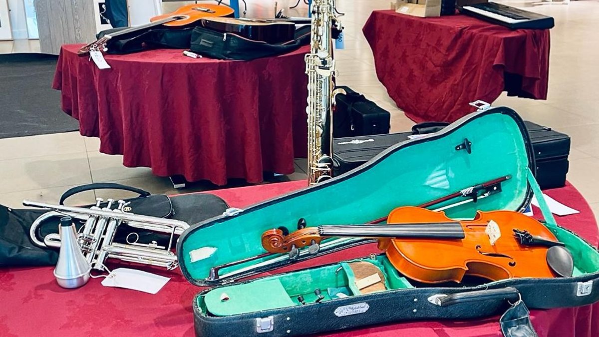 BBC Radio Leicester - Jo Bostock, 08/09/2023, Pop-up shop sells pre ...