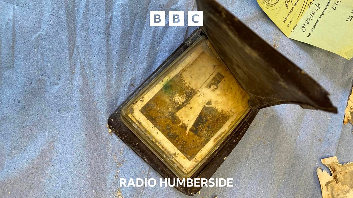 BBC Radio Humberside - BBC Radio Humberside, Historic wallet found in ...