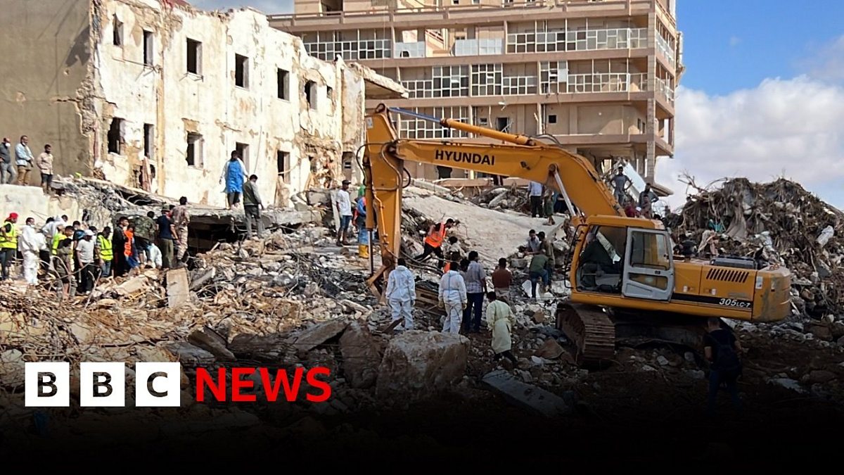 BBC News - Race to help Libyan flood survivors