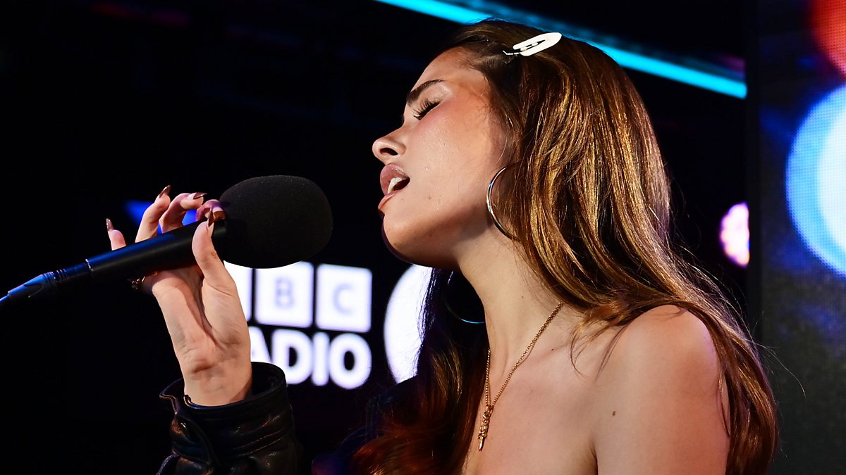 Bbc Iplayer Radio 1s Live Lounge Madison Beer