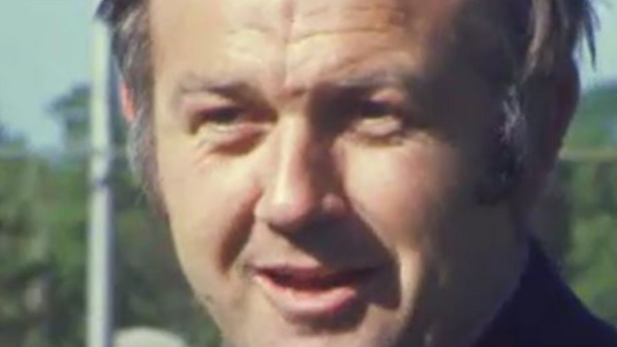 BBC Radio Cymru - Bore Cothi, Archif Hywel Gwynfryn - Y diweddar Clive ...