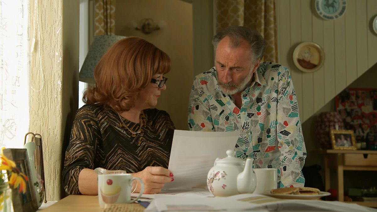 S4C - Pobol y Cwm, Thu, 12 Oct 2023