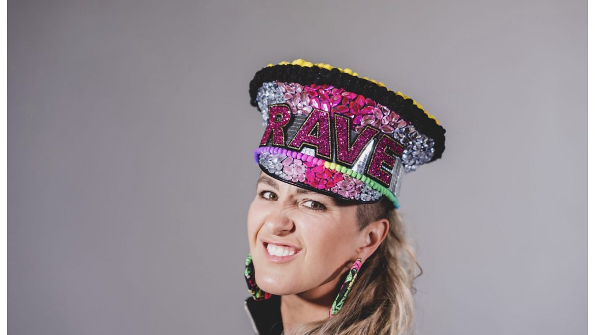 BBC Radio Cymru - Bore Cothi, Cofion Cyntaf Tara Bethan.