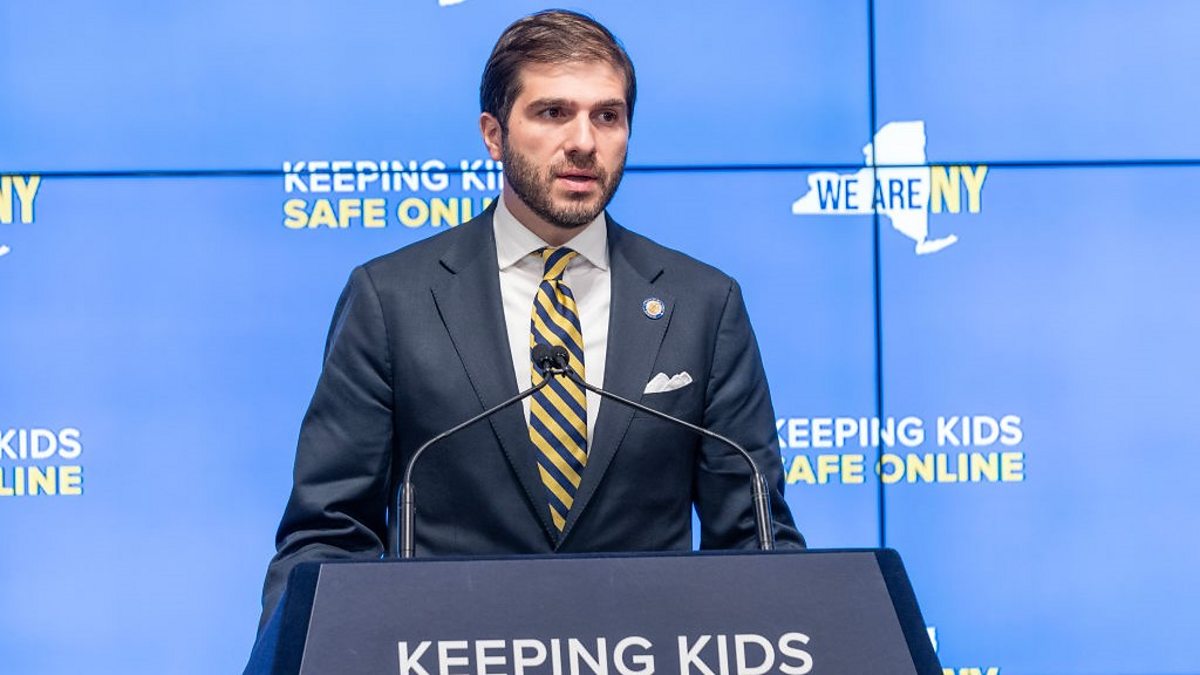 BBC News - Big Boss Interview, Meta sued by US states