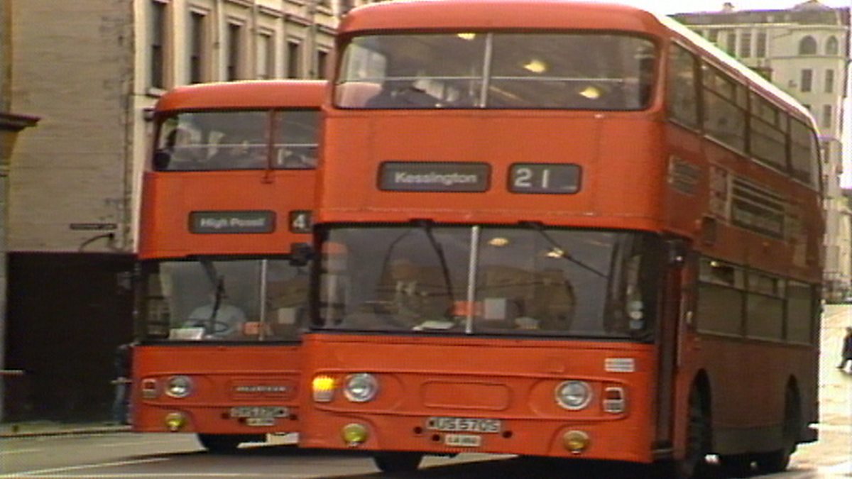 BBC News - Scotland, Could orange buses return to Glasgow's streets?
