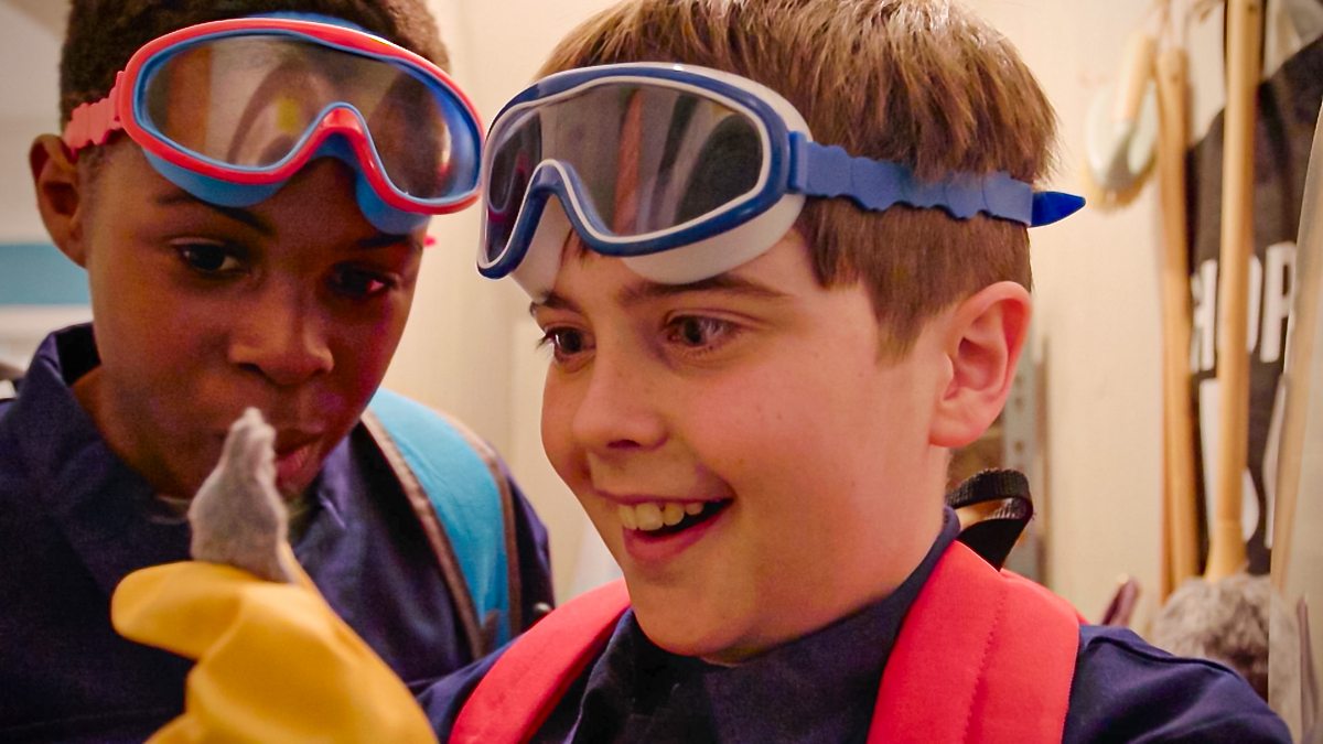 Biff and Chip - Series 3: 11. Dust Bunny - BBC iPlayer