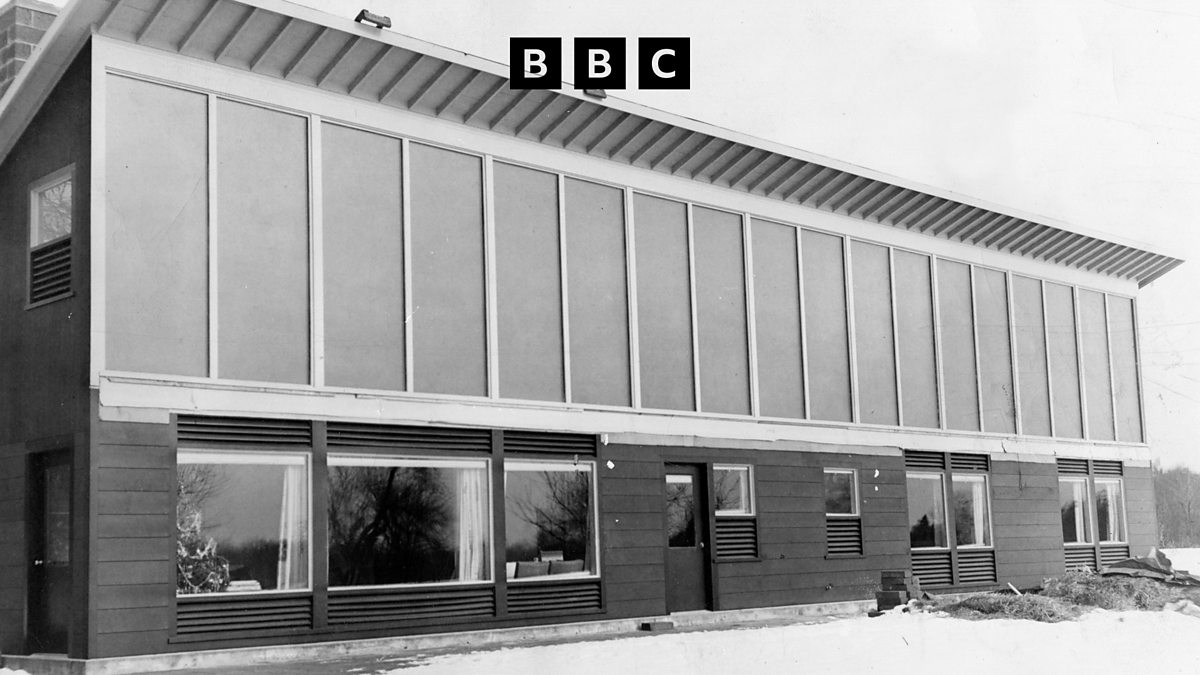 BBC World Service - Witness History, World's first solar-heated home