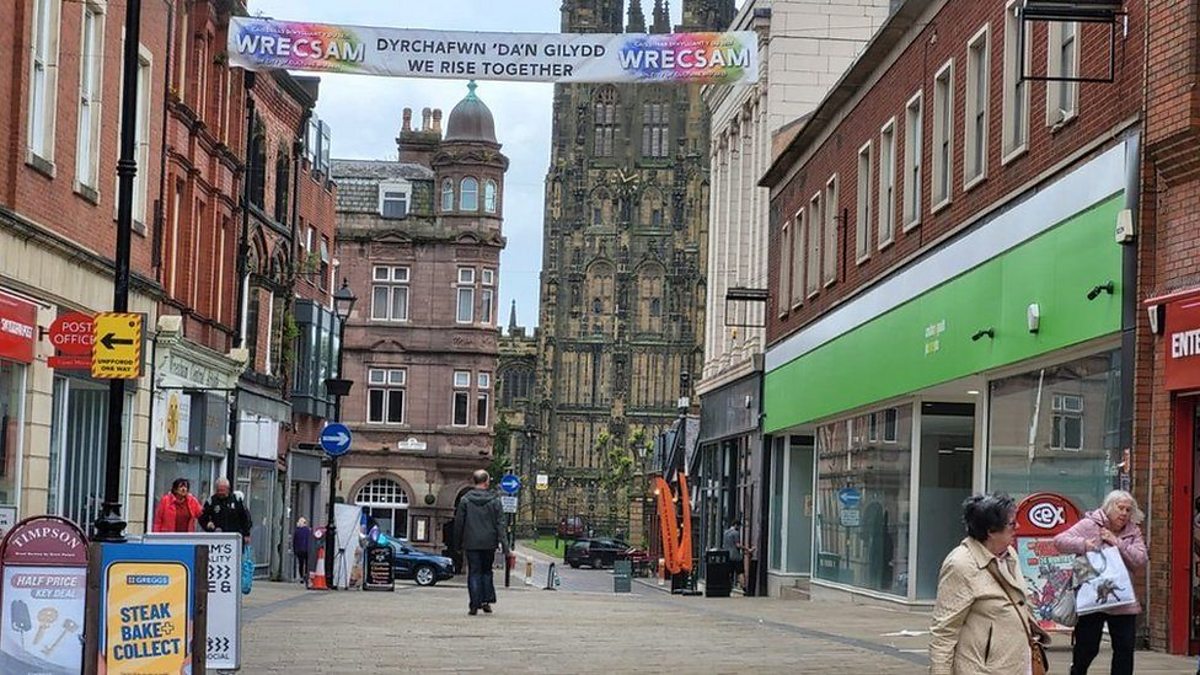 BBC Radio Cymru - Dros Ginio, Catrin Heledd yn cyflwyno, Dyfodol y ...