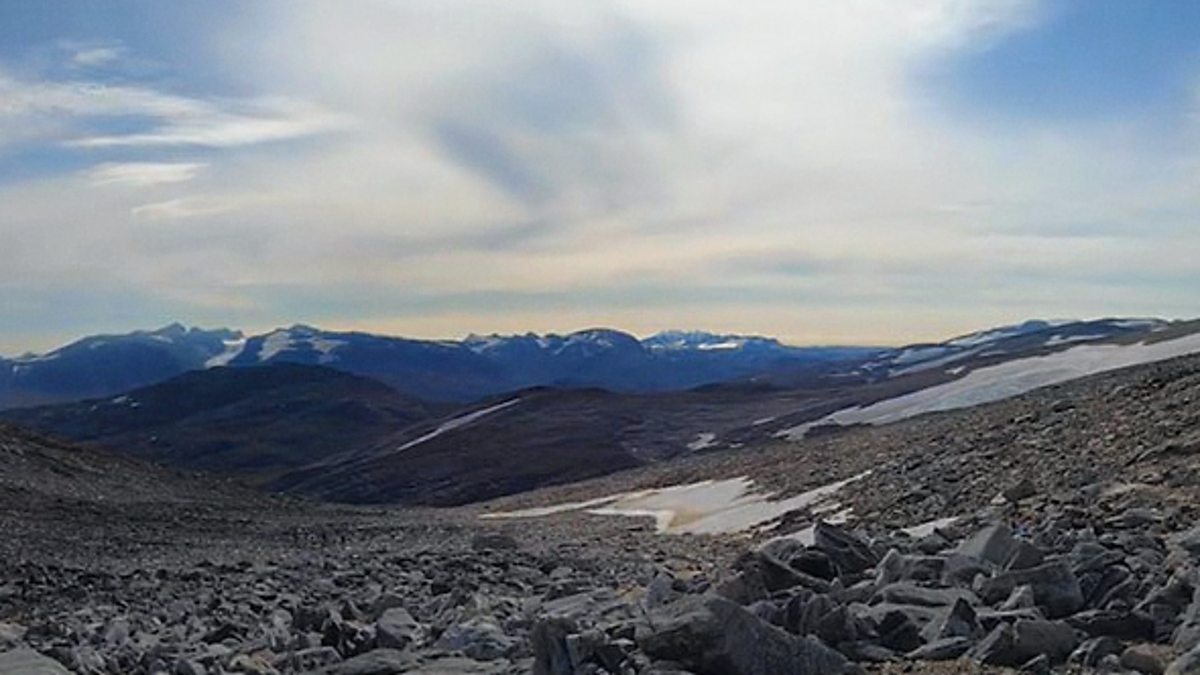 BBC Radio Cymru - Dros Ginio, Catrin Heledd yn cyflwyno ...