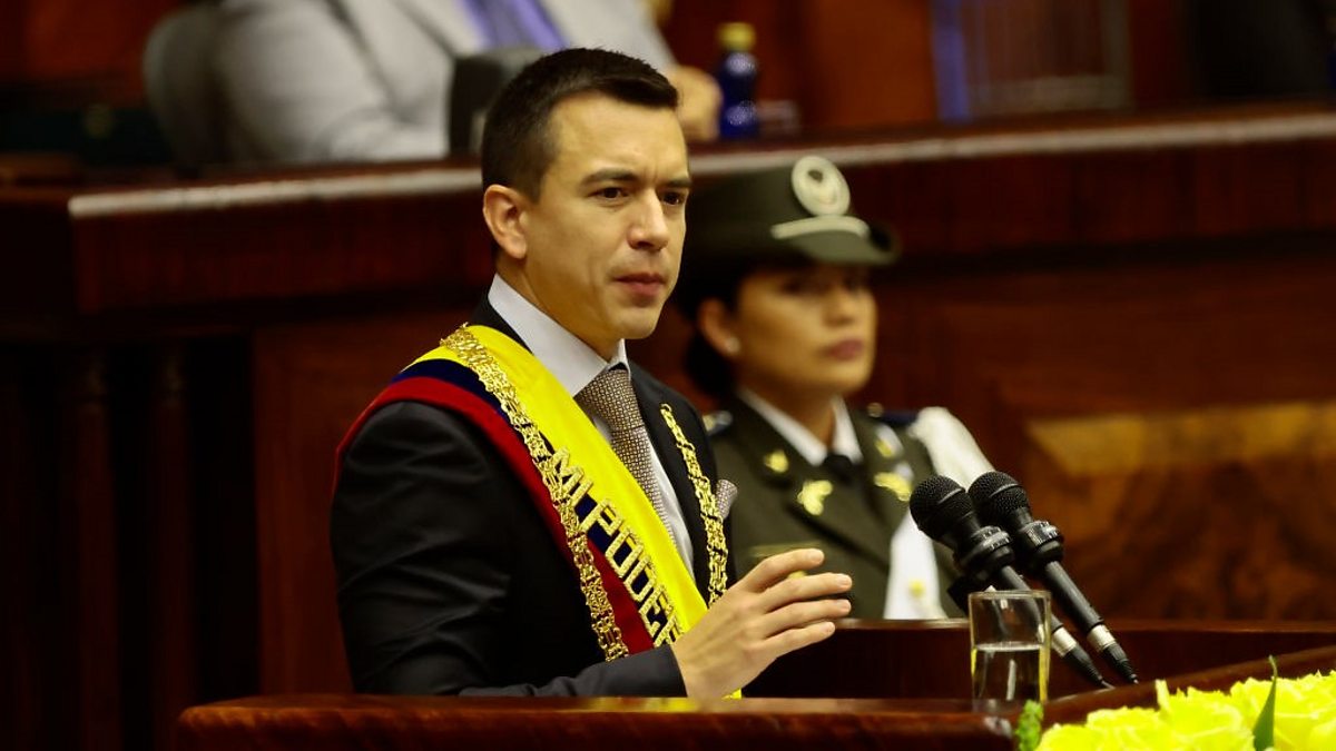 BBC World Service - World Business Report, Ecuador: Business heir Daniel Noboa sworn in as president