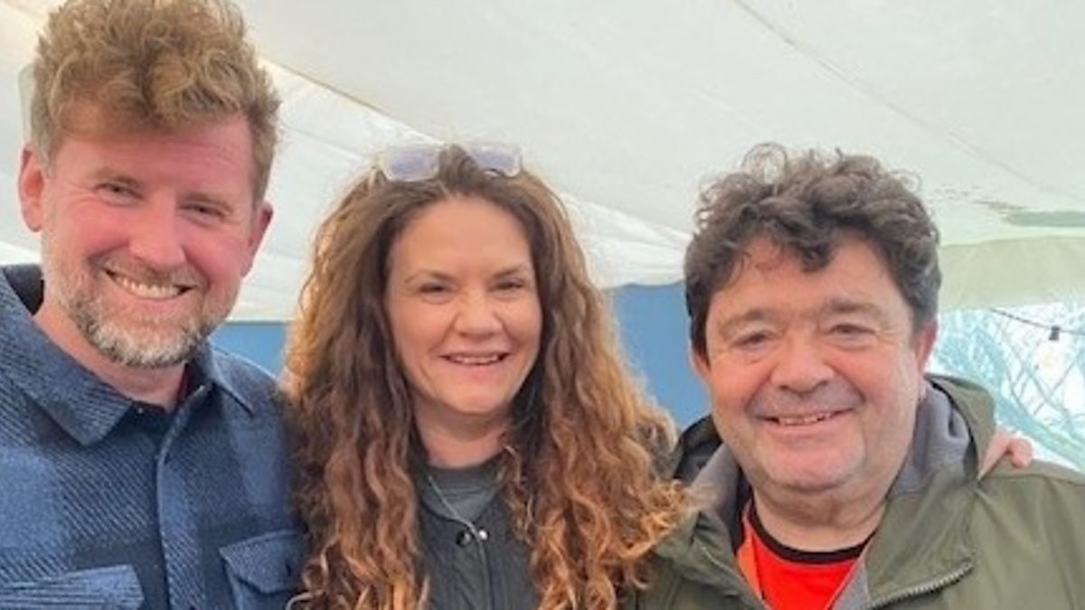 BBC Radio Cymru - Ffion Dafis, Pantomeim Theatr Clwyd 2023 - sgwrs gyda ...