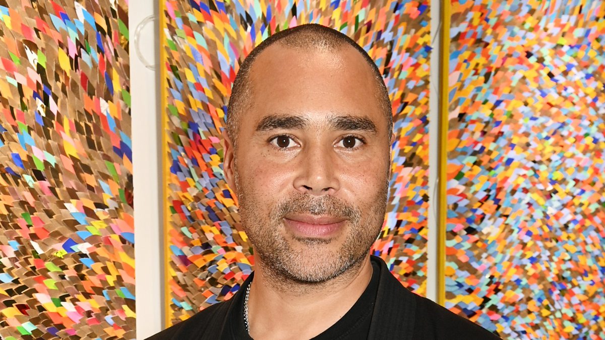 BBC World Service - Outlook, A life made beautiful by rubbish