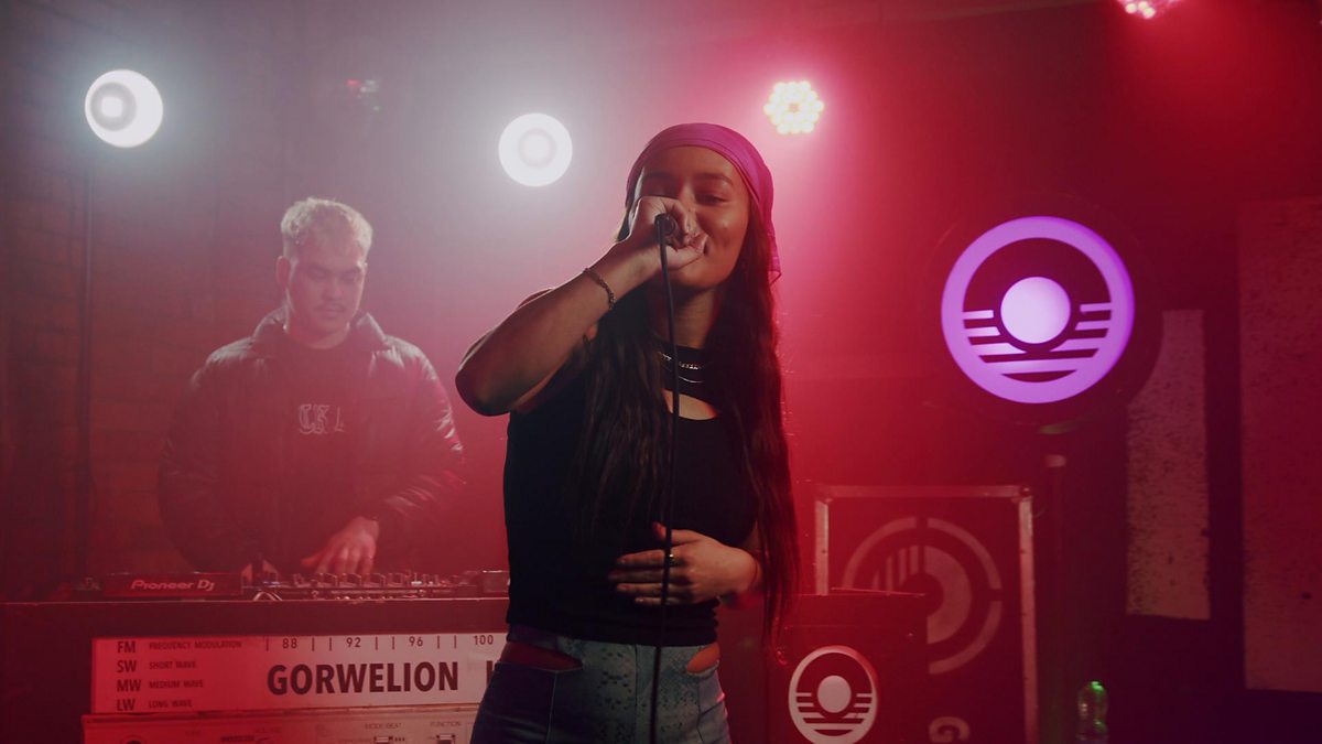 BBC Wales - Horizons, Leila McKenzie - Heavy