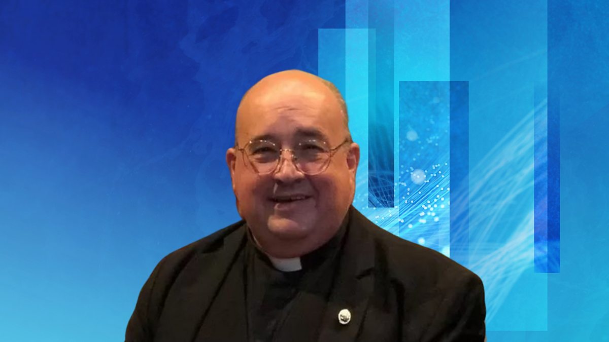 BBC Radio Cymru - Yr Oedfa, Dorrien Davies, Esgob Tŷ Ddewi