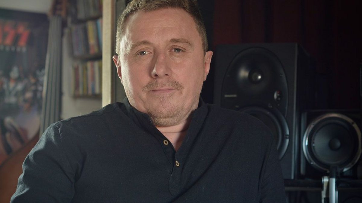 BBC Radio Cymru - Rhys Mwyn, Barry 'Archie' Jones