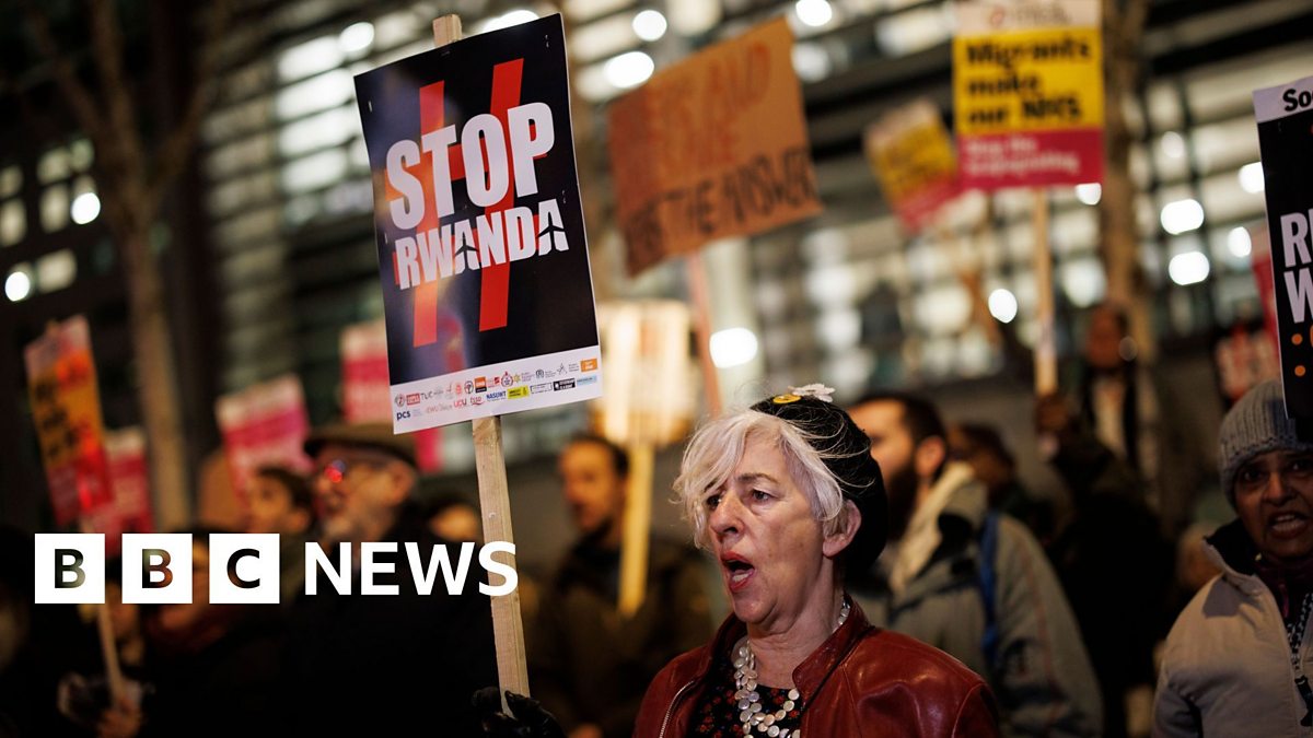 BBC News - MPs Vote In Favour Of Rwanda Bill