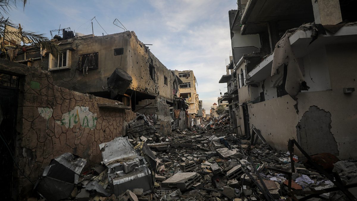 BBC Radio 4 - The World Tonight, Fighting intensifies in southern Gaza