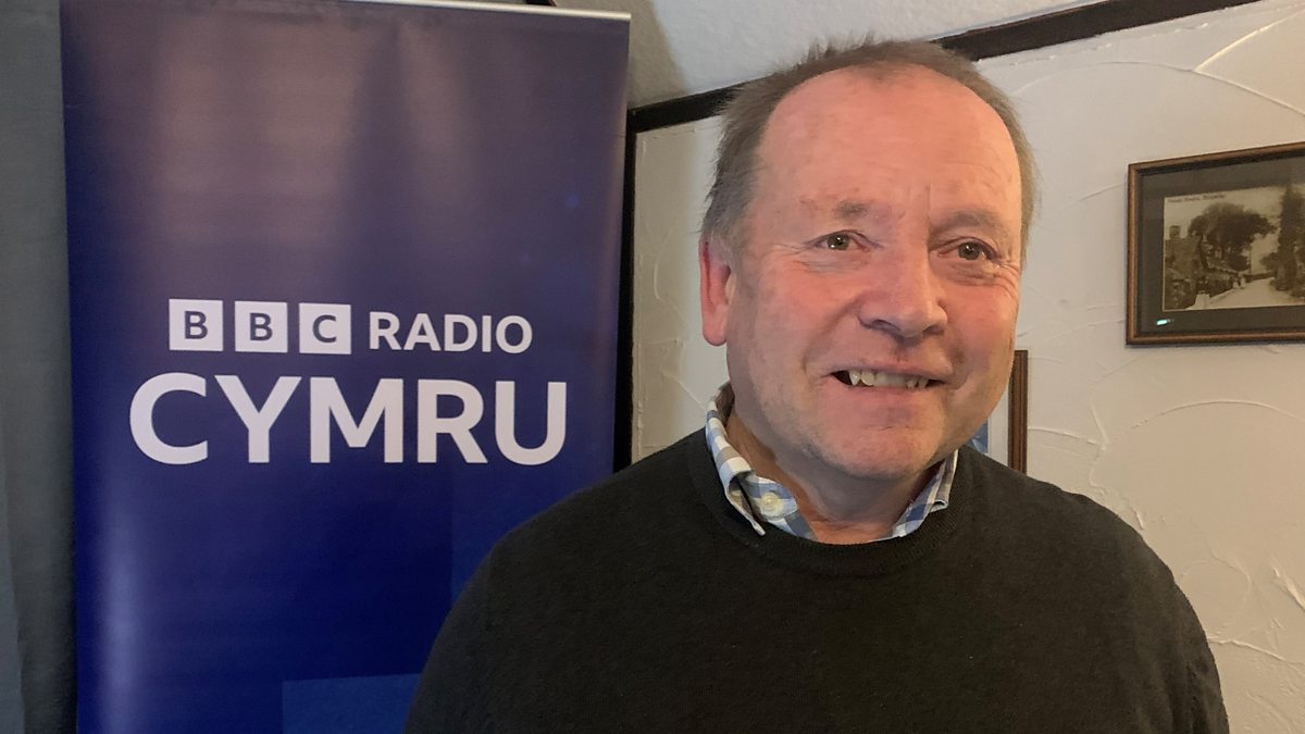 BBC Radio Cymru - Y Talwrn, Dwy Ochr i'r Bont v Gwylliaid Cochion, Dwy ...