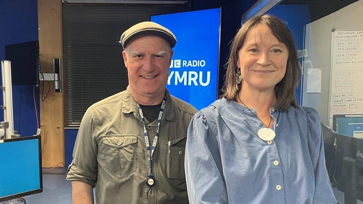 BBC Radio Cymru - Rhys Mwyn, Al Lewis a Luned Rhys Parri, Creu 'Adwaith ...