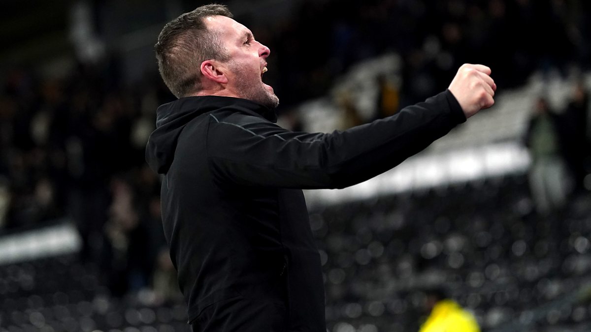 BBC Radio London - The London Sport Show, "The second half performance ...