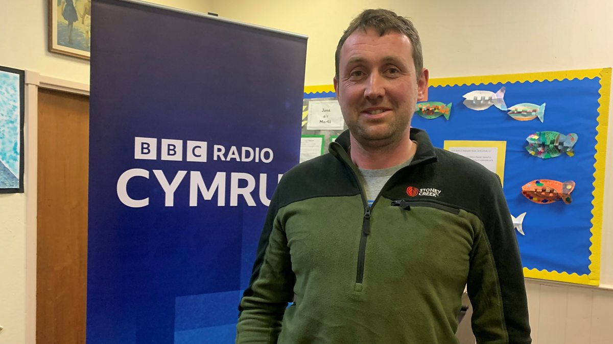BBC Radio Cymru - Y Talwrn, Y Manion o'r Mynydd v Bro Alaw, Y Manion o ...