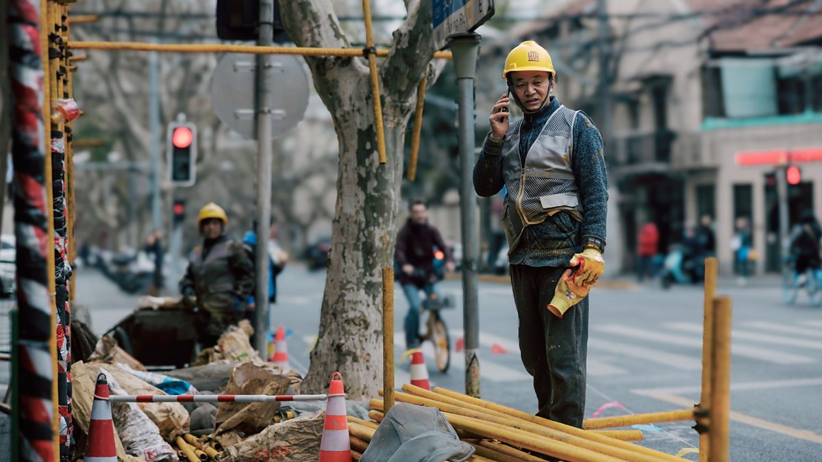 BBC World Service - World Business Report, China shows signs of economic recovery