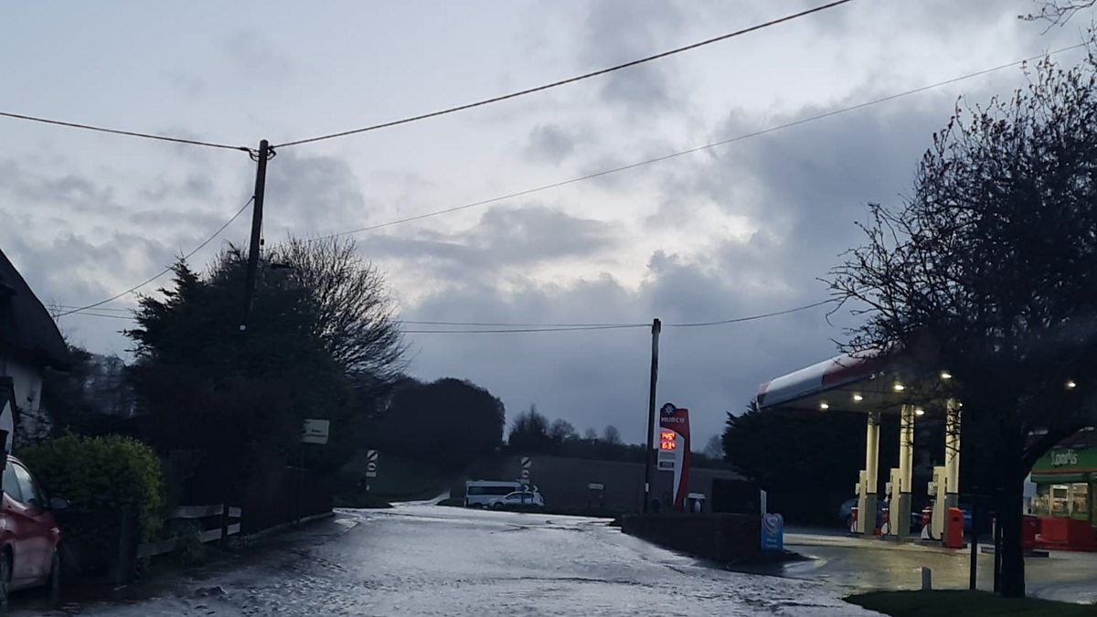 BBC Radio Wiltshire - Ben Prater, Flooding Clean-Up Continues