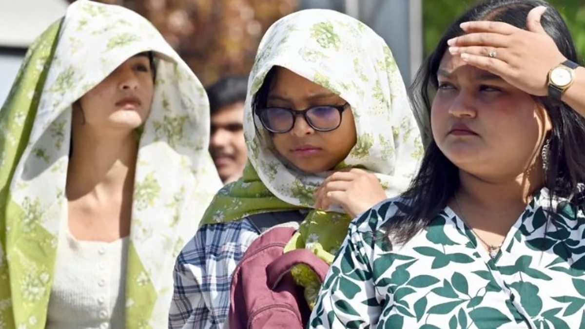 BBC World Service - Newsday, Record hot March sparks climate warning