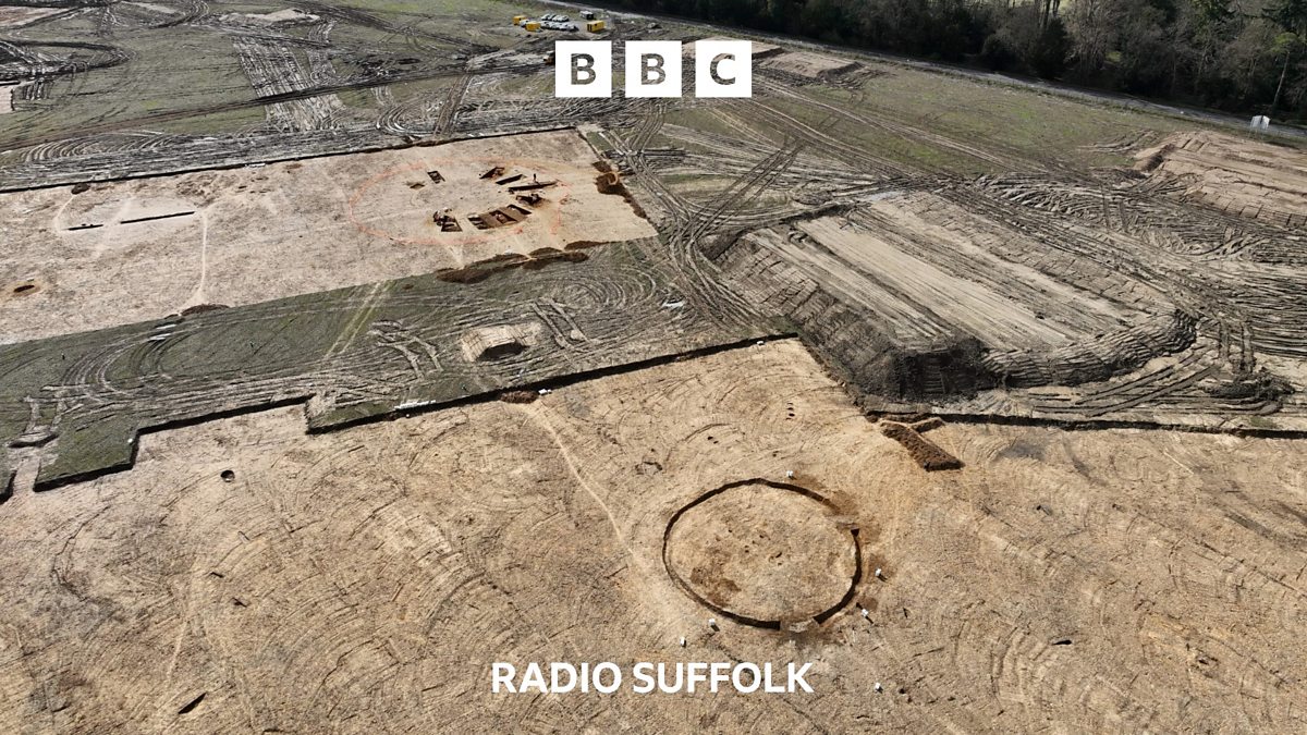 BBC Radio Suffolk - BBC Radio Suffolk, Bury archaeological dig uncovers ...
