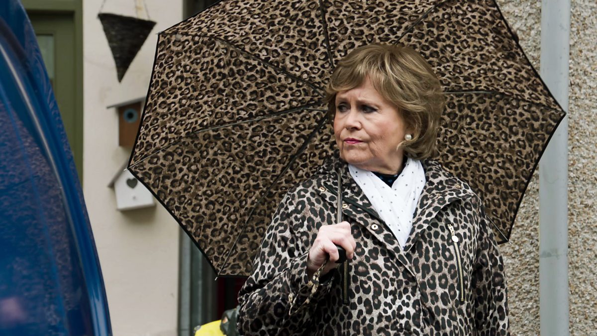 S4C - Pobol y Cwm, Wed, 17 Apr 2024