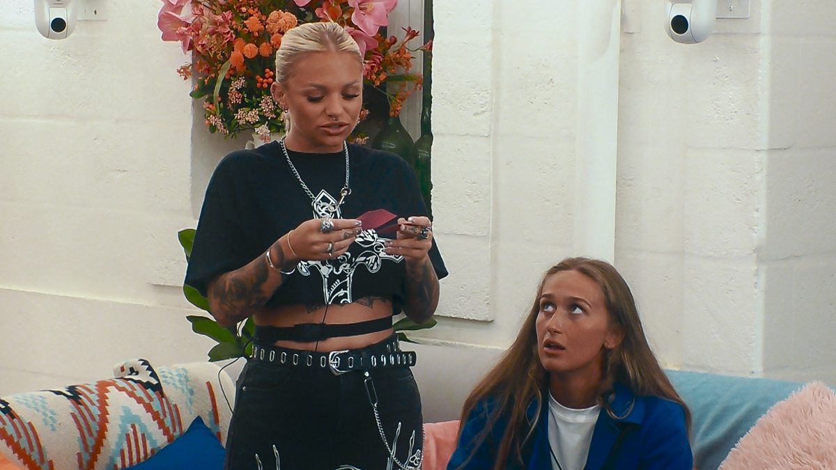 I Kissed a Girl - Series 1: Episode 8 - Audio Described - BBC iPlayer