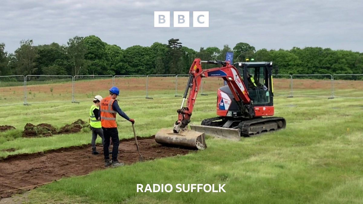 BBC Radio Suffolk - BBC Radio Suffolk, Time Team dig starts at Sutton Hoo