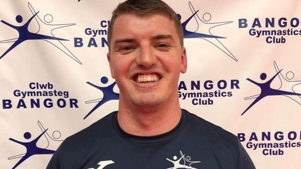 BBC Radio Cymru - Aled Hughes, Dewi Jones o Glwb Gymnasteg Bangor yn ...