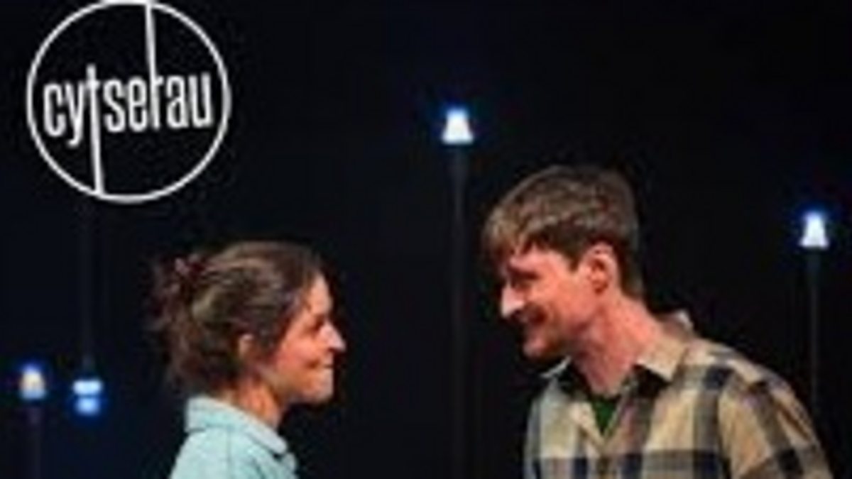 BBC Radio Cymru - Ffion Dafis, Sgwrs gyda chriw a chast 'Cytserau ...