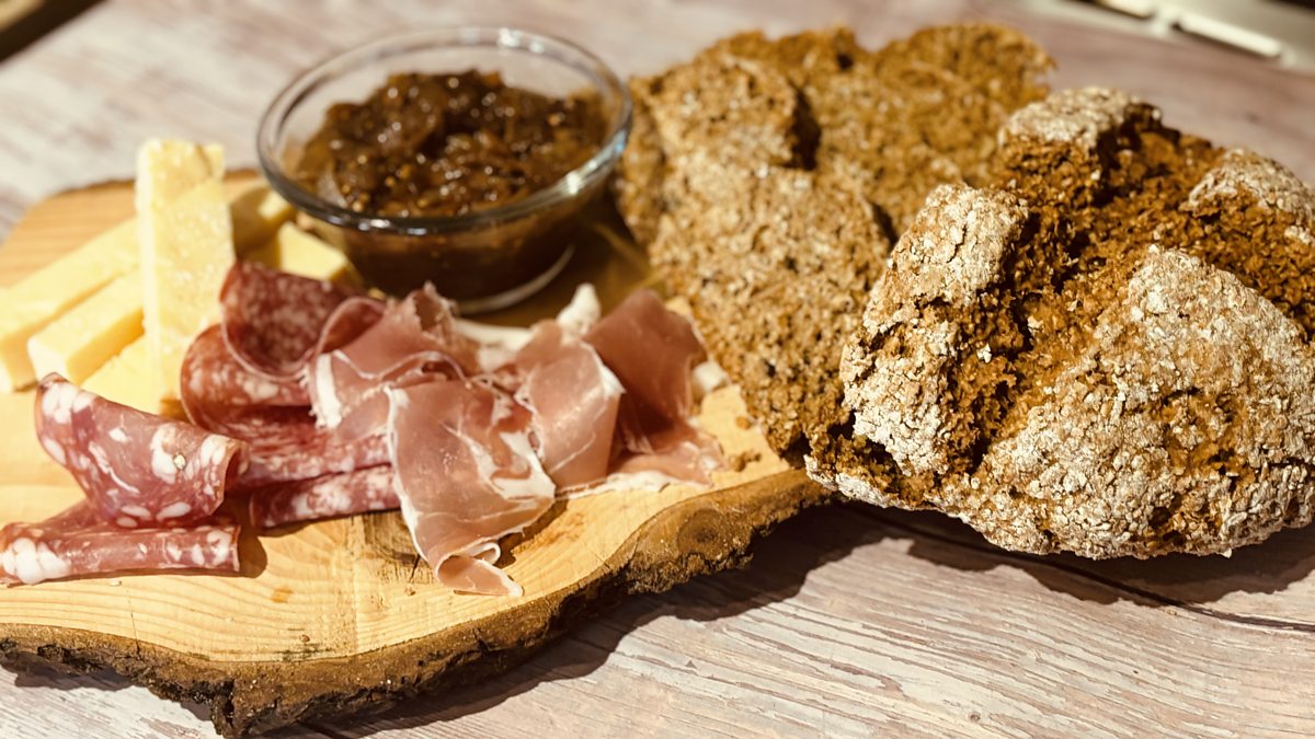 BBC Radio Ulster - Cooking with Paula McIntyre, Ploughman’s Lunch