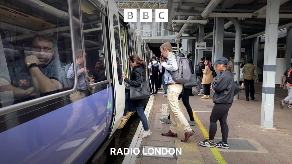 BBC Radio London - BBC Radio London, Mayor sorry after three passengers ...
