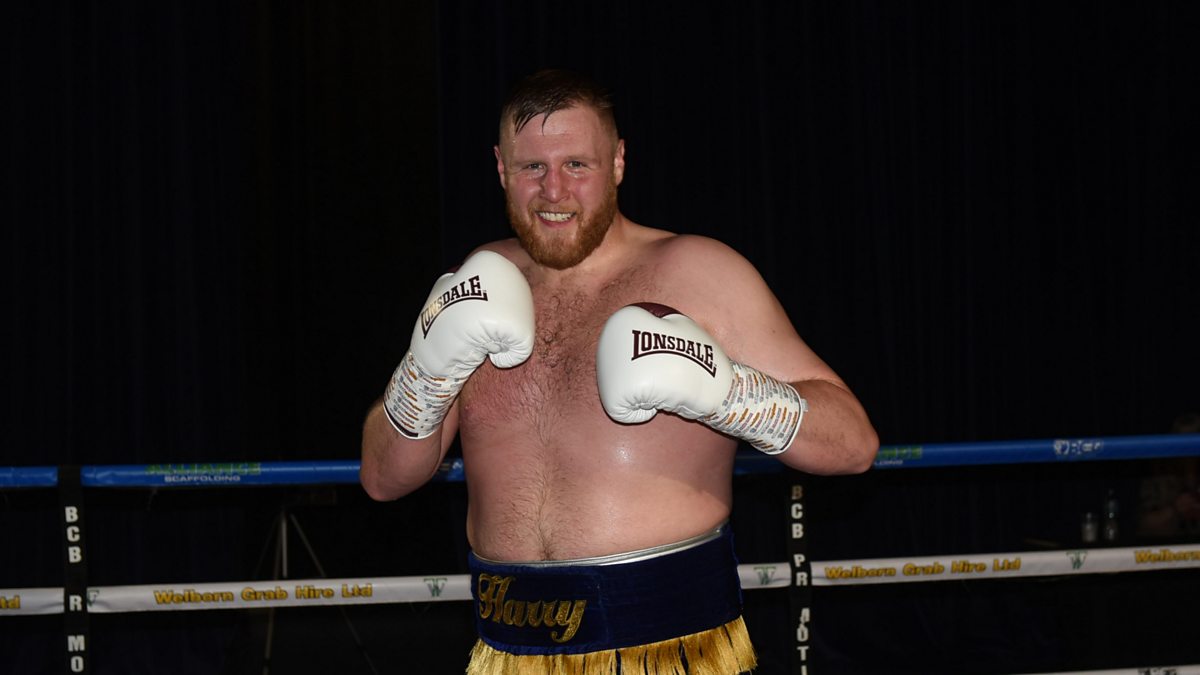 BBC Radio Devon - John Acres, Torquay boxer aiming for the Heavyweight ...