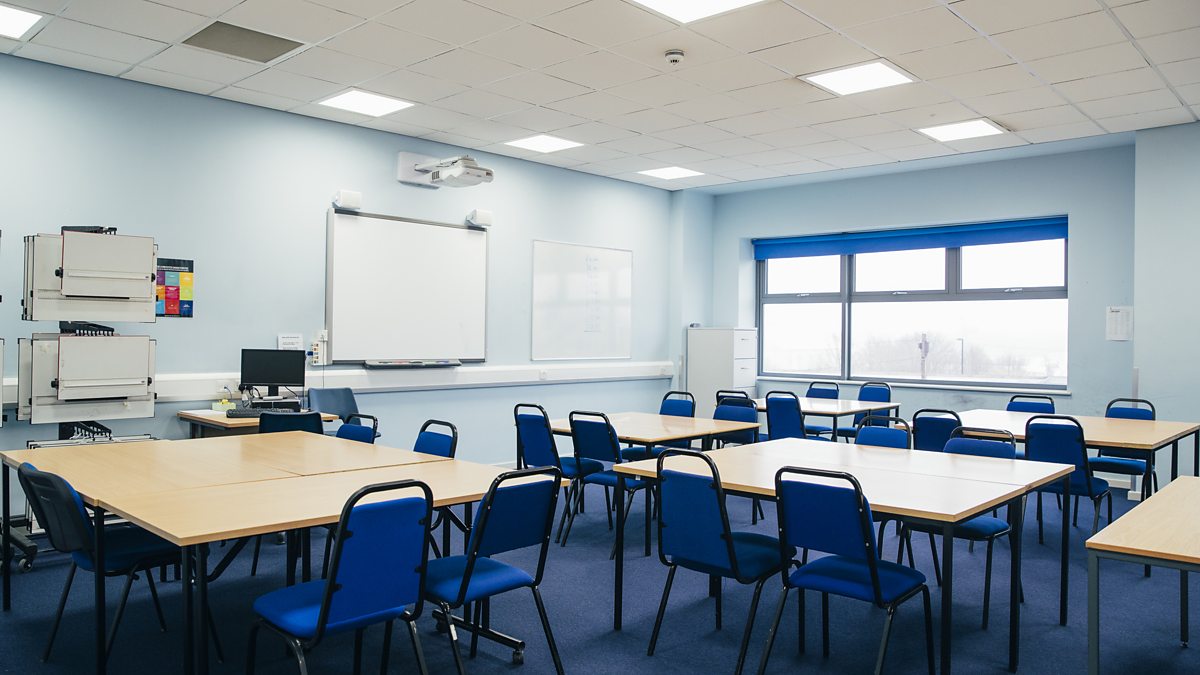 BBC Radio Ulster - The Nolan Show, 19/06/2024, Parents protest over ...