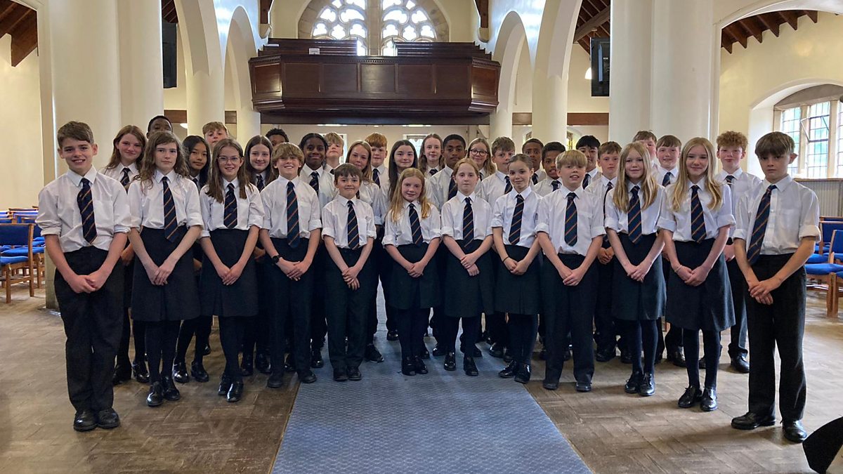 Queen Victoria School Queen Victoria School QVS Crest Lapel Pin