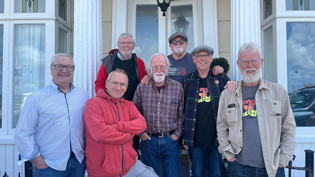 BBC Radio Cymru - Dei Tomos, Mynediad am Ddim yn 50