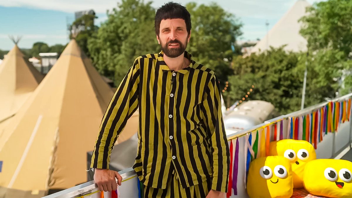 CBeebies Bedtime Stories - P-T: Sergio Pizzorno - Unicorns Dont Love ...